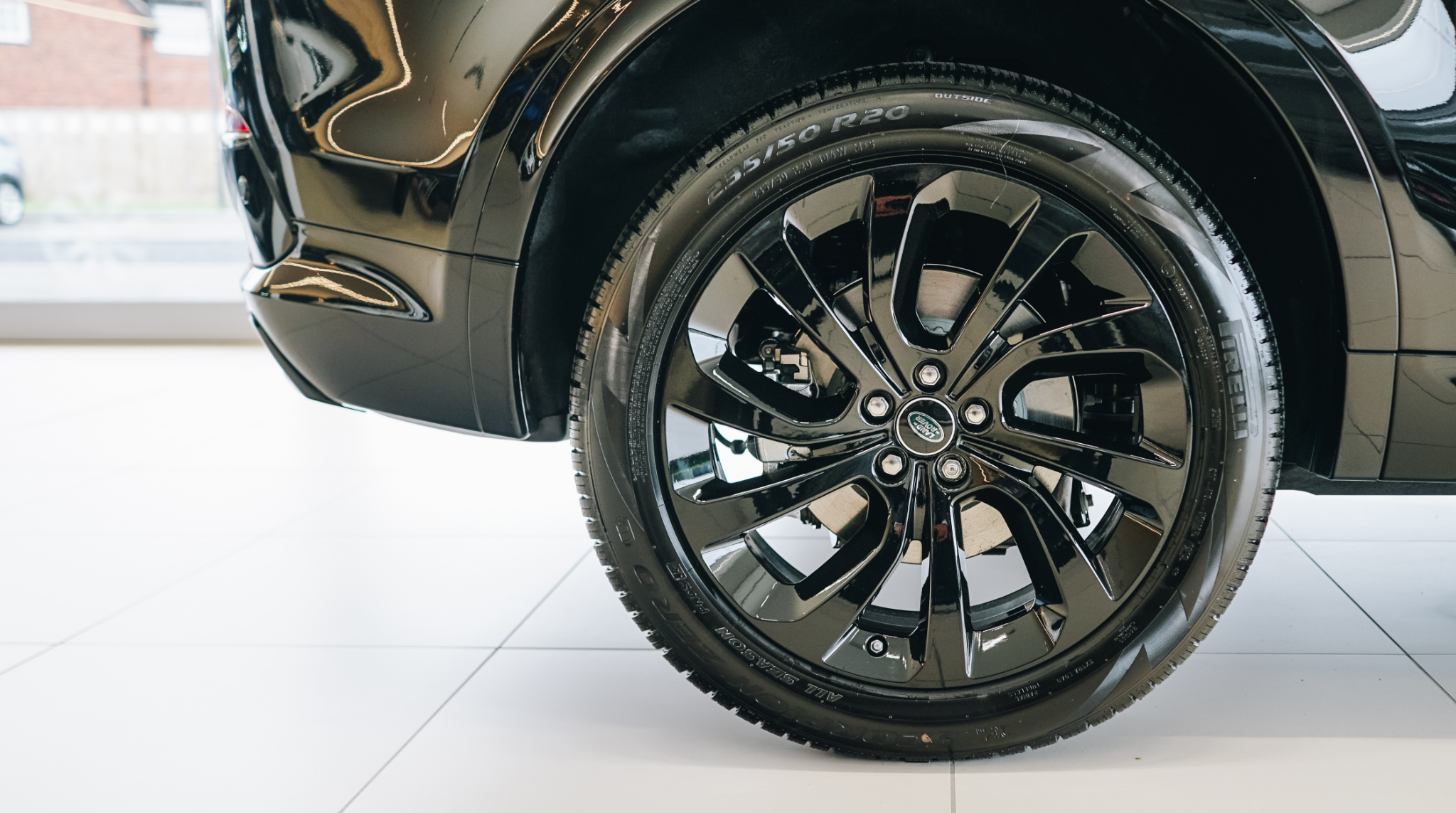 Explore the bold new Land Rover Discovery Sport | Dick Lovett